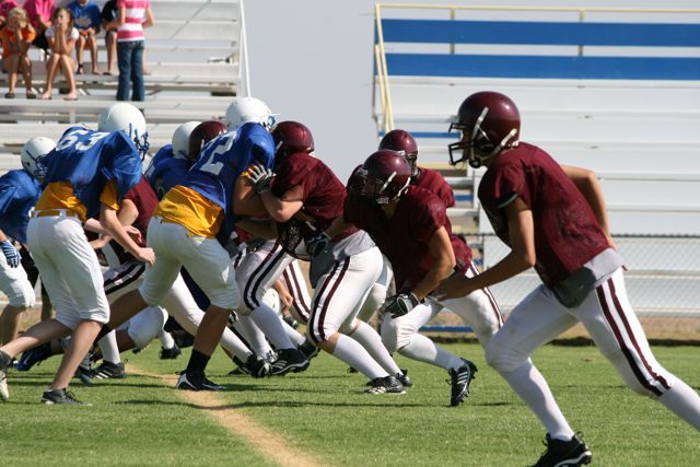 Clarendon ISD - Clarendon Broncos Football