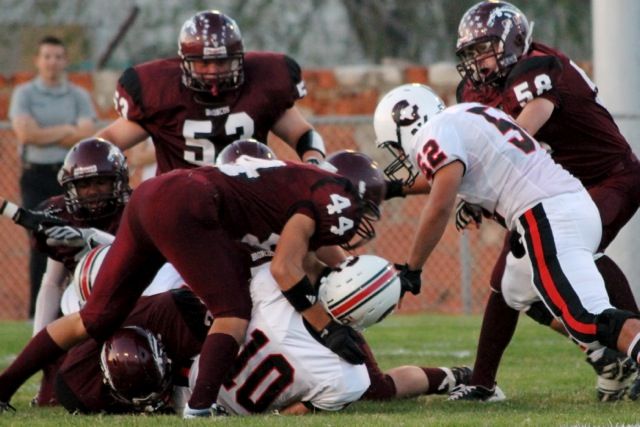 Clarendon ISD - Broncos Defeat the Gruver Greyhounds for a Homecoming Win