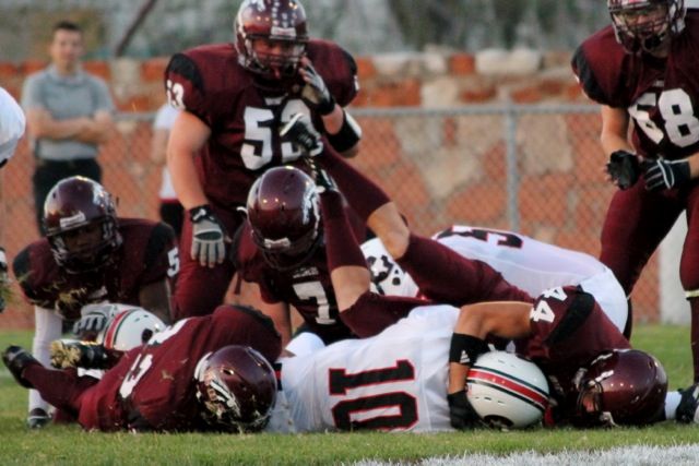 Clarendon ISD - Broncos Defeat the Gruver Greyhounds for a Homecoming Win