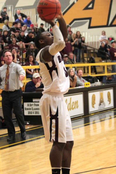 Clarendon ISD - Broncos win Area Championship!